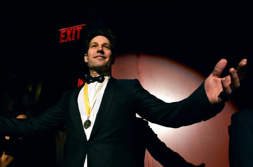 The Late Show: Paul Rudd's Ant-Man Physique Is Pure Rudd - globaltv