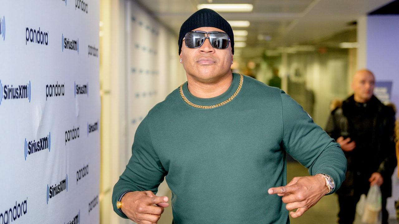 Star of NCIS: Los Angeles, LL Cool J, Visits The Late Show - globaltv